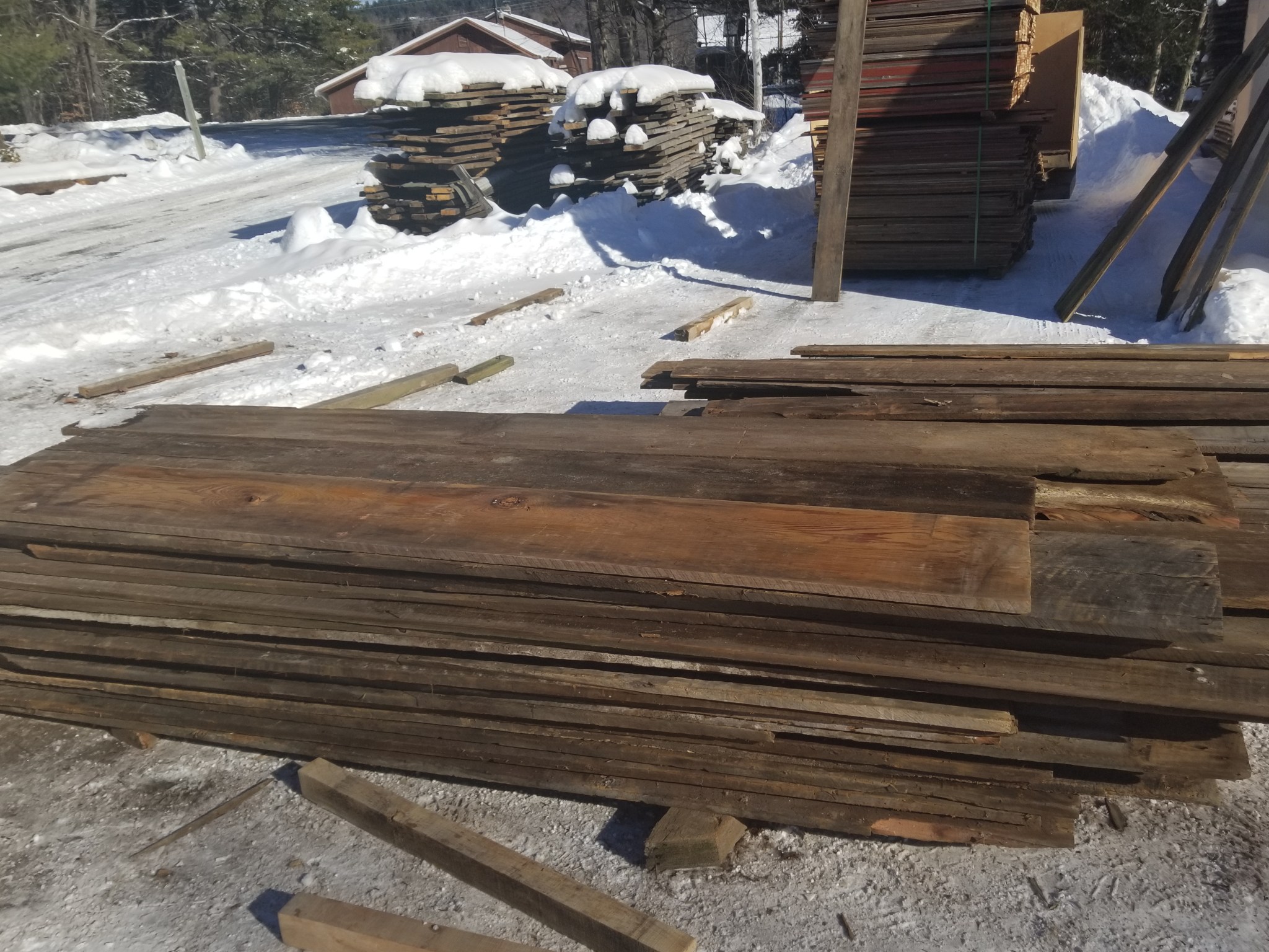 BARN WOOD/BROWN BOARD FLOORING | Green River Lumber