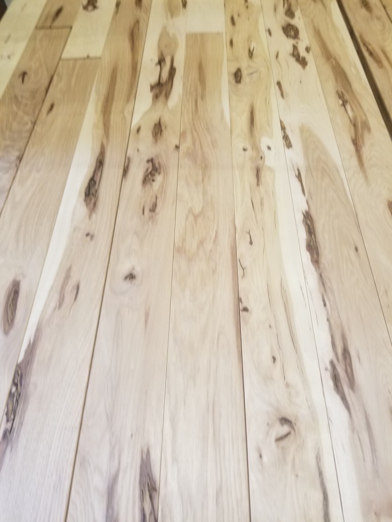 BARK INCLUSION HICKORY | Green River Lumber